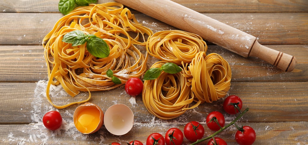 Como fazer massa fresca com 4 diferentes tipos de farinha?